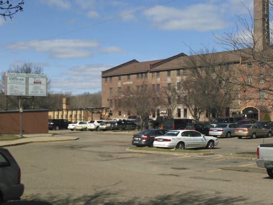 HISTORIC POTTERY PLACE MALL - Updated December 2025 - 10 Photos - 2000 ...