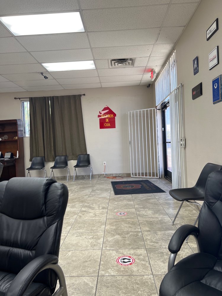 EL SOL INSURANCE - Updated July 2025 - 13 Photos - 2630 E Lake Mead ...