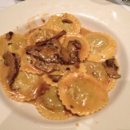 LA FAMIGLIA - Updated May 2024 - 405 Photos & 383 Reviews - 170 S ...