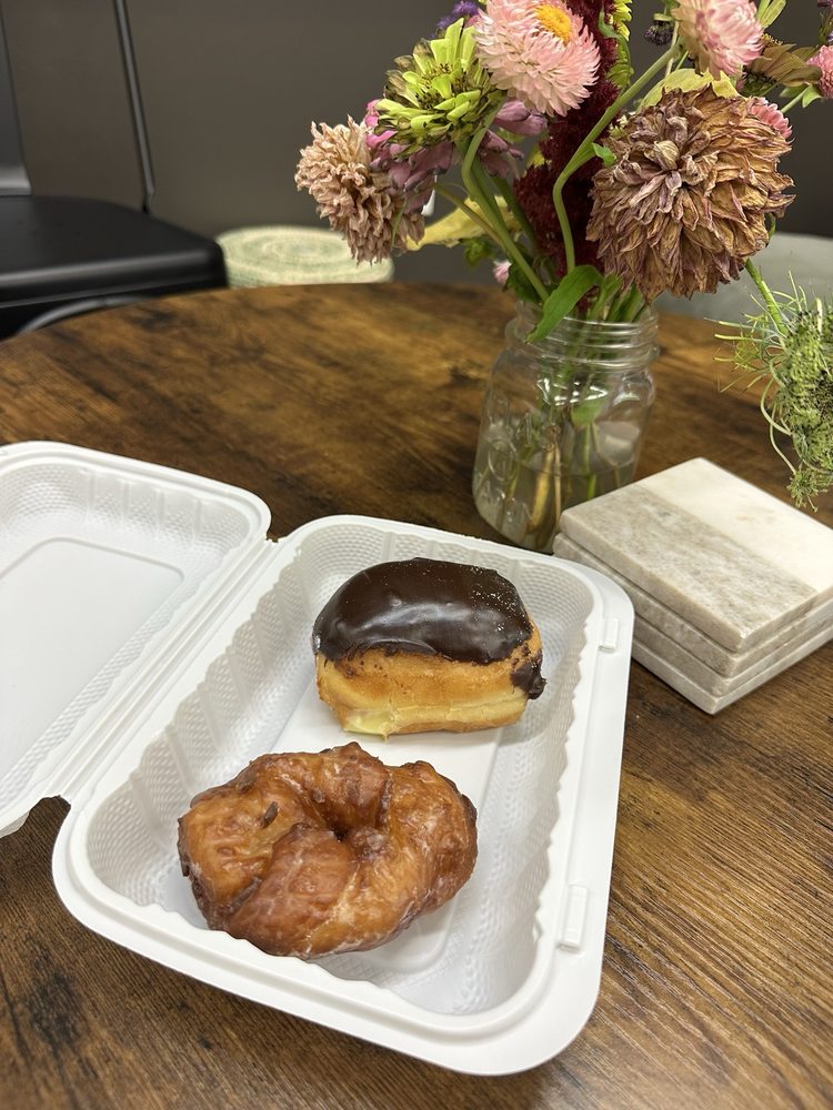 MIDDLEBURY COFFEE - Updated June 2026 - 18 Photos - 1255 Middlebury Rd ...