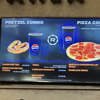 REGAL RIVERSIDE PLAZA - Updated December 2025 - 314 Photos & 337 ...