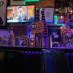 EMMY’S SPAGHETTI SHACK - Updated December 2024 - 896 Photos & 835 ...