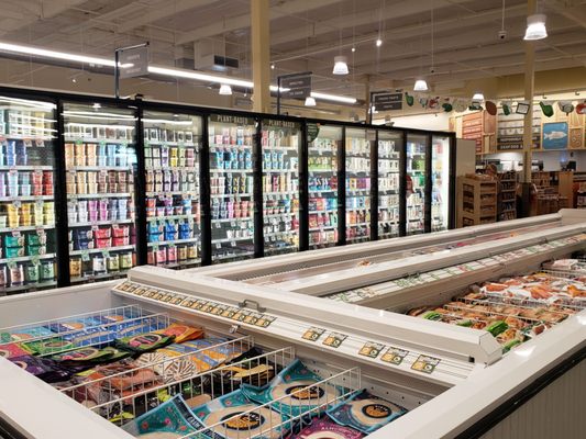 SPROUTS FARMERS MARKET - 74 Photos - 13650 N Prasada Pkwy, Surprise ...