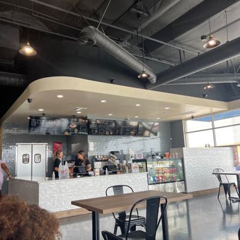 SOCAL WINGS HAWTHORNE - 42 Photos & 50 Reviews - 2851 W 120th St ...