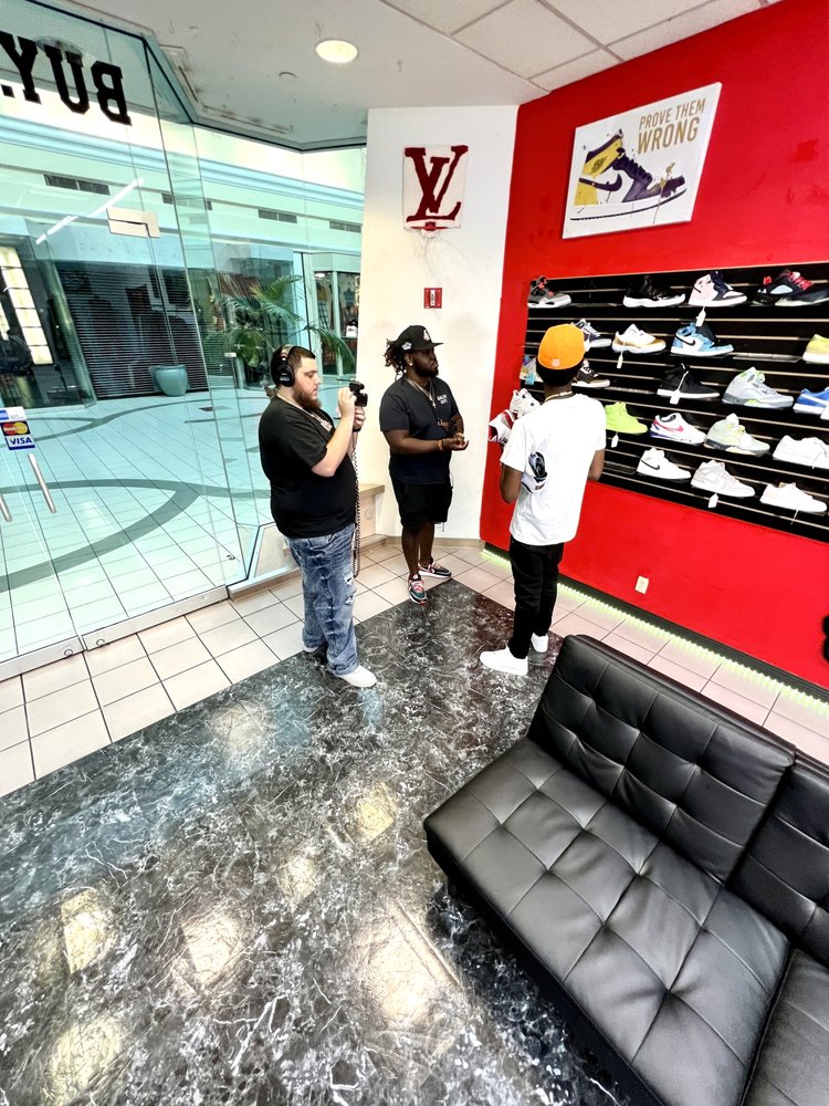 FLAVA HACKS SNKRS - Updated October 2025 - 82 Photos - 4498 N Alafaya ...