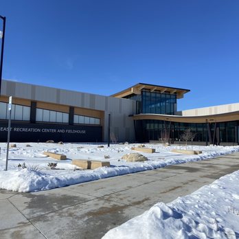 AURORA SOUTHEAST RECREATION CENTER AND FIELDHOUSE - Updated January ...