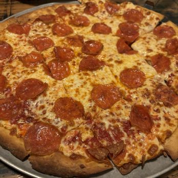 PIZZA PUB - Updated December 2025 - 133 Photos & 460 Reviews - 1455 ...