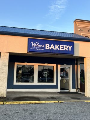 WILSON’S BAKERY - Updated December 2025 - 56 Photos & 71 Reviews - 1719 ...