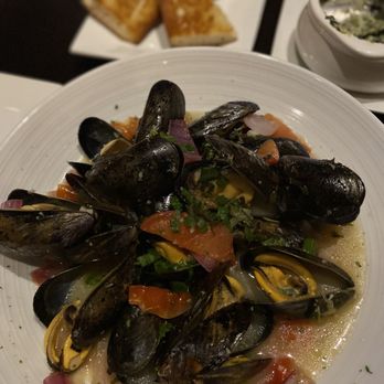 NONA BLUE MODERN TAVERN - Updated August 2024 - 820 Photos & 897 ...