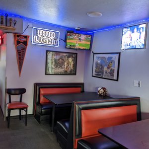 THE RIDGE RESTAURANT & BAR - Updated June 2025 - 13 Reviews - 404 N ...