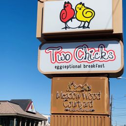 TWO CHICKS SOUTH - Updated March 2025 - 598 Photos & 385 Reviews - 5851 ...