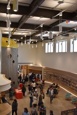 LINC LIBRARY INNOVATION CENTER - Updated December 2025 - 44 Photos ...