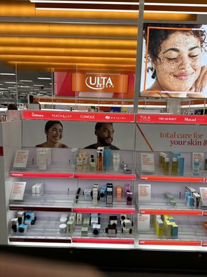 TARGET - Updated July 2025 - 341 Photos & 109 Reviews - 695 W Herndon ...