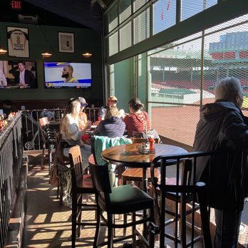BLEACHER BAR - 560 Photos & 565 Reviews - 82 Lansdowne St, Boston ...