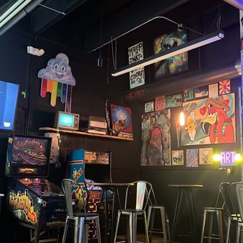 EXIT ONE TAPROOM - Updated December 2025 - 207 Photos & 90 Reviews - 12 ...