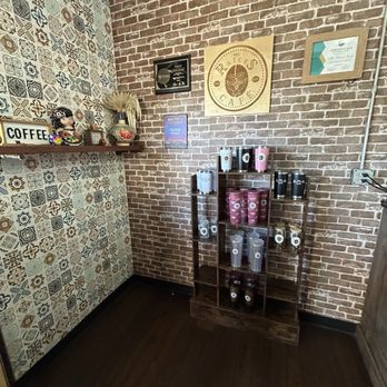 MIS RAICES CAFÉ - Updated December 2025 - 131 Photos & 98 Reviews ...