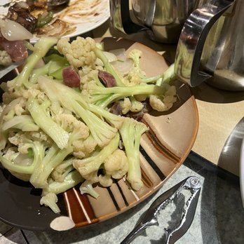 MAI PLACE - Updated January 2026 - 401 Photos & 131 Reviews - 3152 NE ...