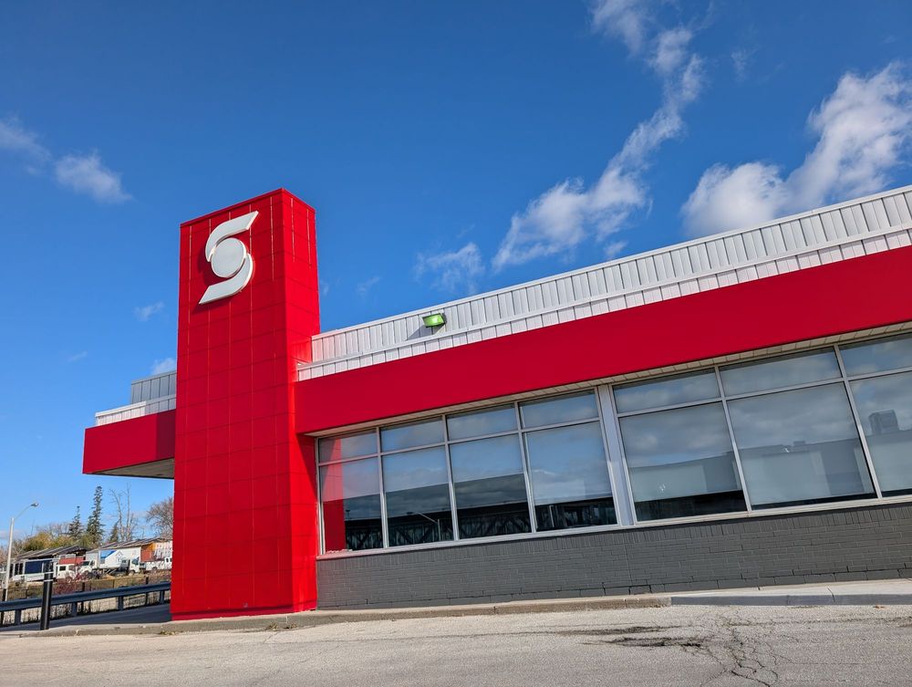 SCOTIABANK - Updated May 2026 - 18 Photos - 4723 Av Steeles E ...