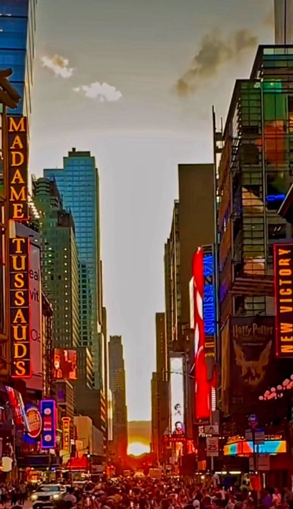 TIMES SQUARE 42 STREET - Updated September 2025 - 349 Photos & 33 ...