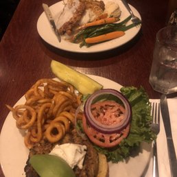 CAMBRIDGE COMMON - 214 Photos & 748 Reviews - American (Traditional ...