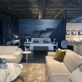 Natuzzi dealers near me store