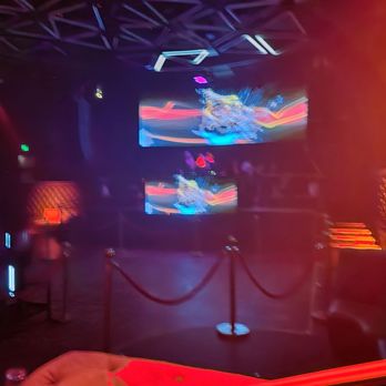 HOTEL DISCOTHEQUE - Updated January 2026 - 32 Photos & 34 Reviews ...