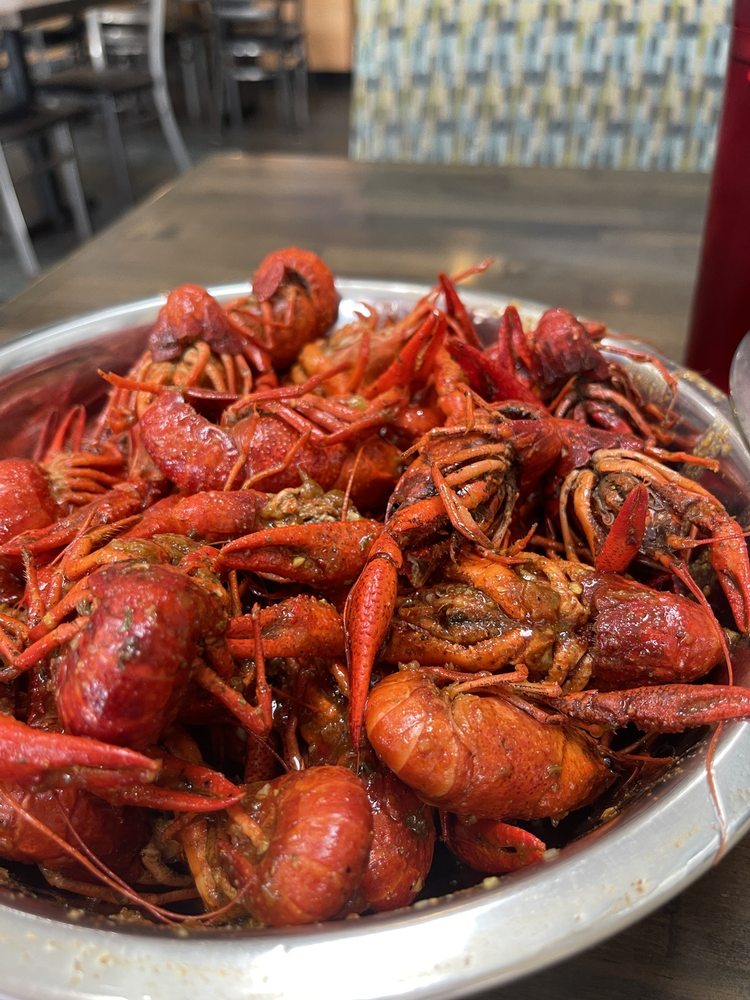 MO CITY CRAWFISH - Updated November 2025 - 162 Photos & 91 Reviews ...