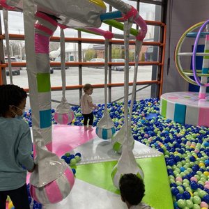 Q’S CORNER - 36 Photos & 14 Reviews - 1800 N Main St, High Point, North ...