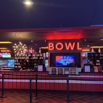 BOWLERO CHRISTOWN - Updated December 2025 - 131 Photos & 146 Reviews ...