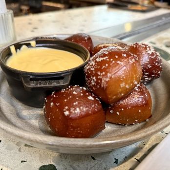 THE HENRY - Updated April 2025 - 393 Photos & 238 Reviews - 701 S Miami ...