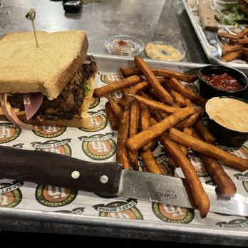 UNIVERSITY DRAFT HOUSE - TOWN LAKE MCALLEN - Updated January 2026 - 35 ...