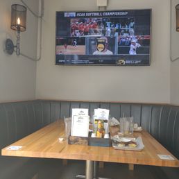 SLIDER INN - DOWNTOWN - Updated January 2026 - 160 Photos & 141 Reviews ...