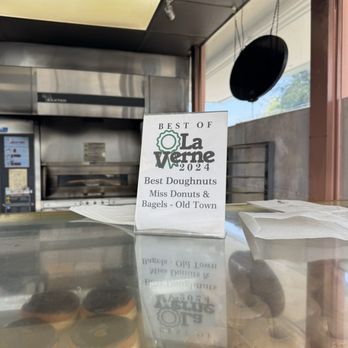 MISS DONUTS AND BAGELS - Updated May 2025 - 267 Photos & 344 Reviews ...