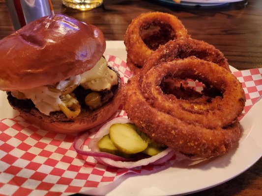 TROUBLE’S RESTAURANT AND BAR - Updated January 2026 - 11 Reviews - 324 ...