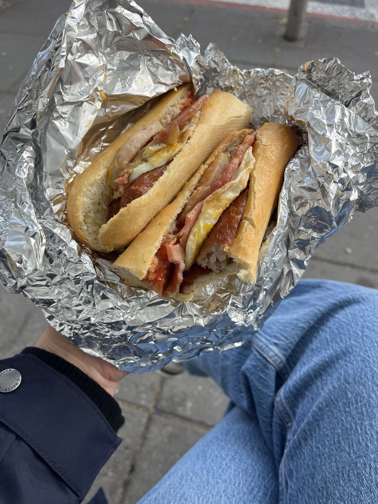 THE BIG BREAKFAST ROLL SHOP - Updated December 2024 - 58 Watercourse Rd ...