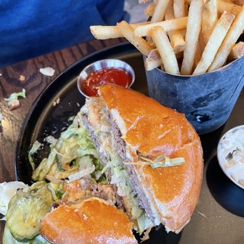 REPUBLIC GASTROPUB - Updated December 2025 - 548 Photos & 466 Reviews ...