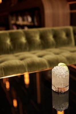 PROPER ORLANDO - 122 Photos & 34 Reviews - 112 S Orange Ave, Orlando ...