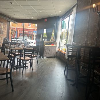 CRISP ROCHESTER - Updated June 2024 - 301 Photos & 161 Reviews - 819 S ...