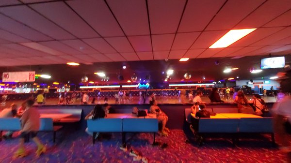 GALAXY SKATEWAY - 33 Photos & 66 Reviews - Skating Rinks - 3737 Davie ...