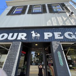 FOUR PEGS - Updated October 2025 - 657 Photos & 540 Reviews - 1053 Goss ...