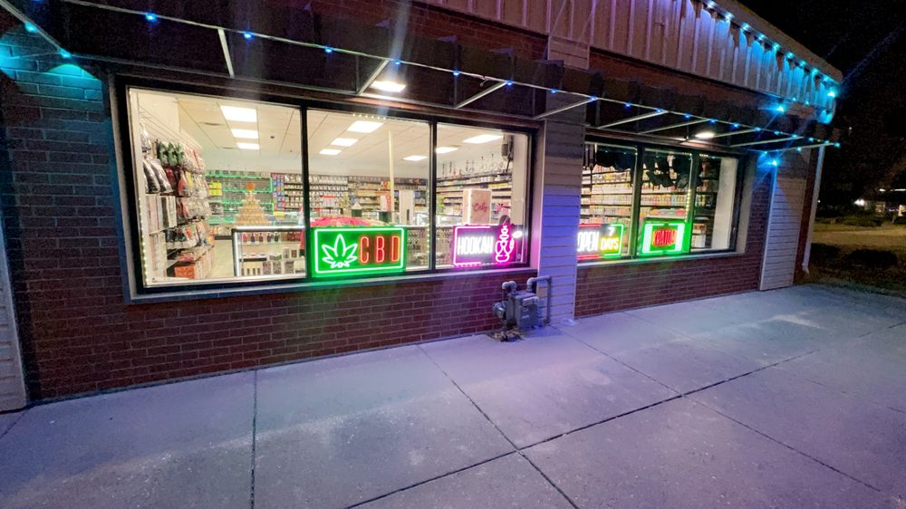 VAPE CENTRAL - Updated January 2026 - 224 North Elm Street A, Centralia ...