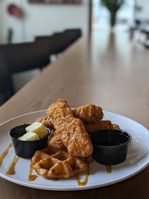 THE CRUSTY PIG - Updated October 2025 - 33 Photos & 17 Reviews - 202 E ...