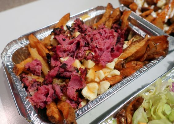 LA POUTINE - Updated November 2024 - 123 Photos & 157 Reviews - 8720 ...