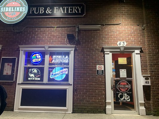 SIDELINES CAFE - Updated October 2025 - 17 Photos & 32 Reviews - 43 W ...