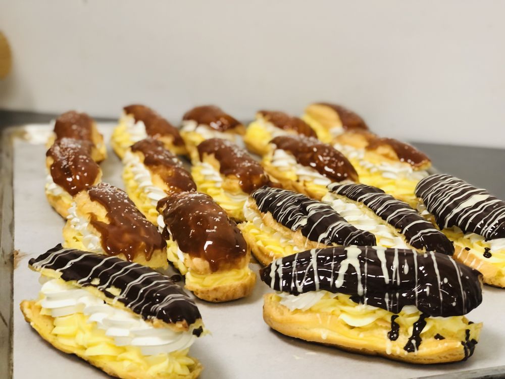 UNA BAKERY - Updated July 2024 - 239 Photos & 28 Reviews - 513 Lake Ave ...