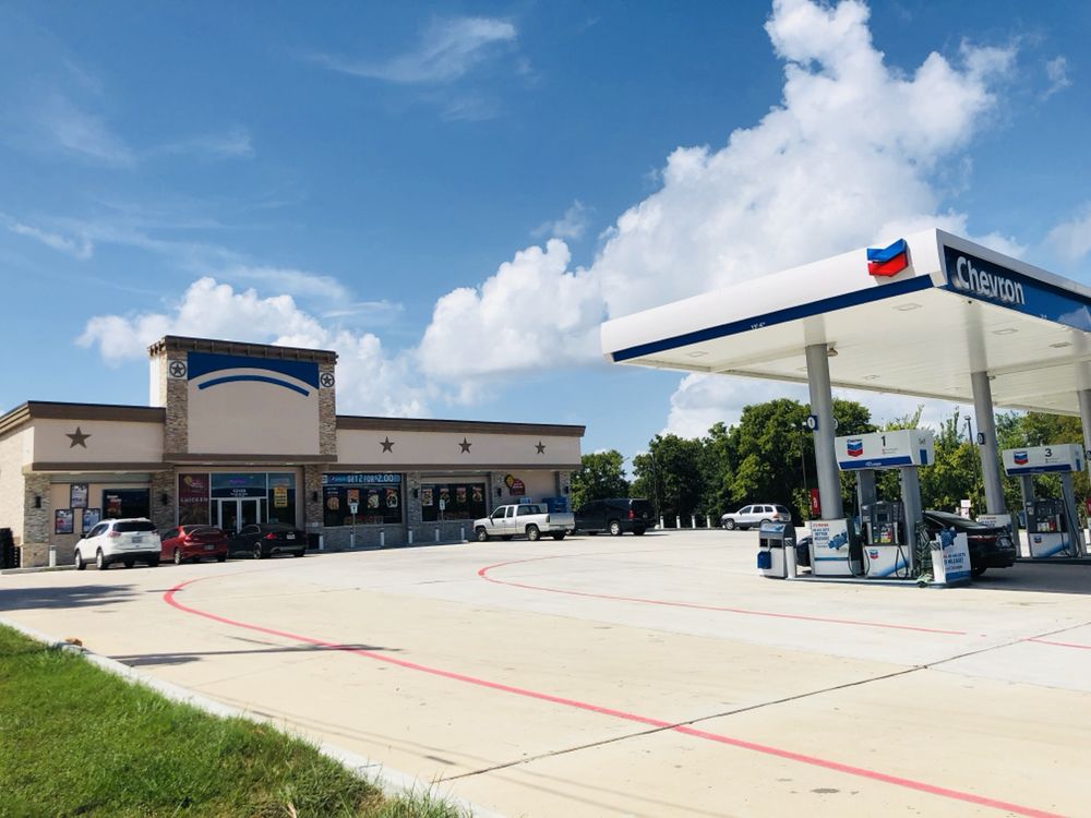 CHEVRON - Updated August 2025 - 11 Photos - 12155 Fm 830 Rd, Willis ...