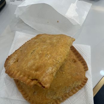 BOUKA’S JAMAICAN RESTAURANT - Updated January 2025 - 42 Photos & 69 ...