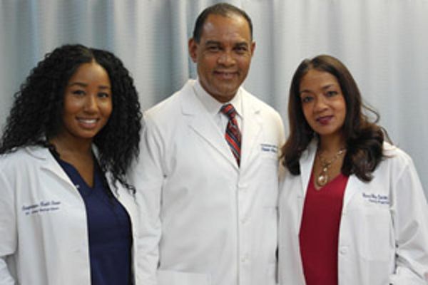 COMPREHENSIVE HEALTH CENTER - Updated November 2025 - 12 Photos - 650 ...