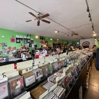 VINAL EDGE RECORDS - Updated August 2025 - 95 Photos & 90 Reviews - 239 ...