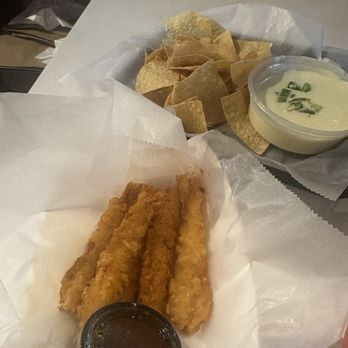 SIDEBAR - Updated January 2025 - 257 Photos & 233 Reviews - 79 Poplar ...